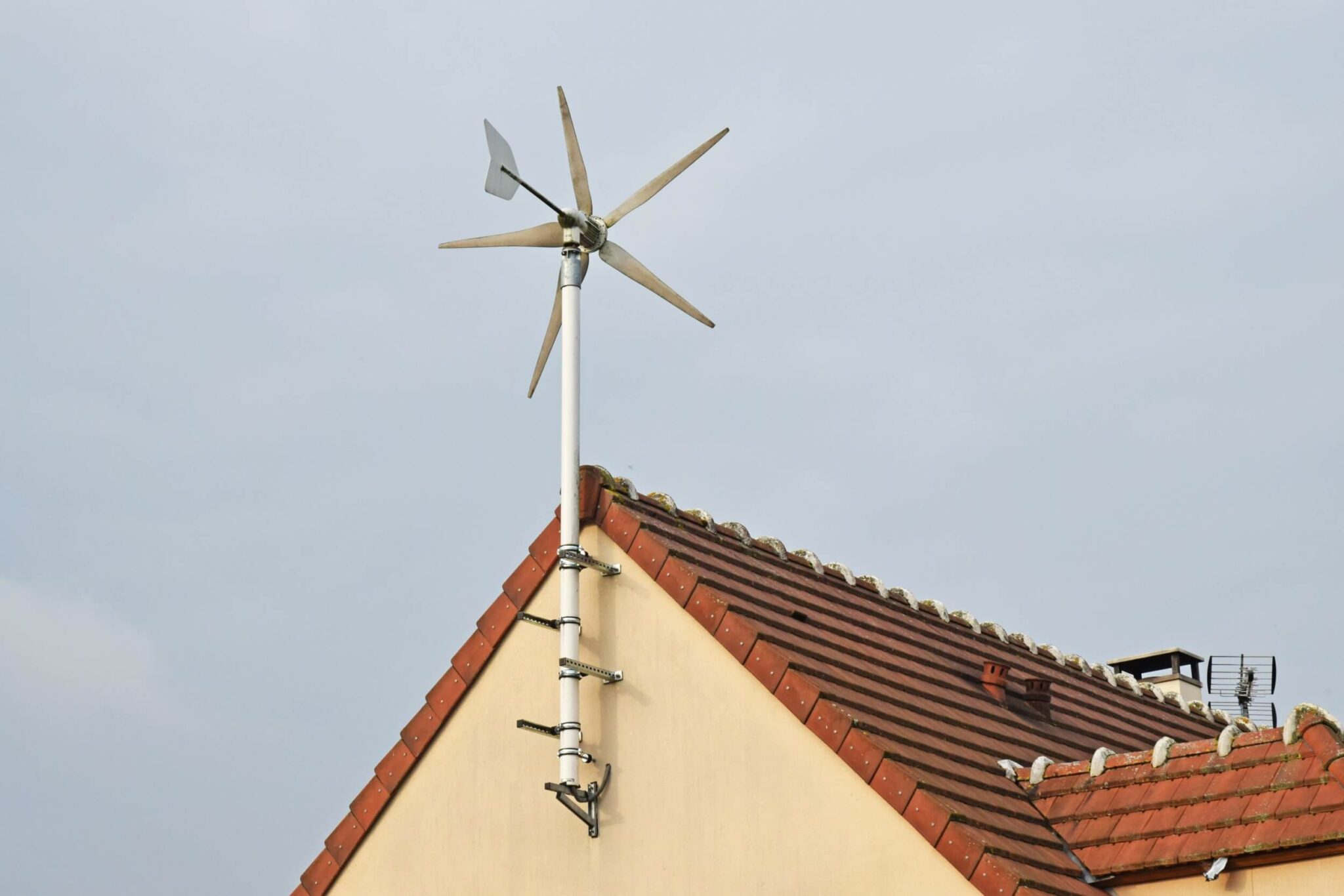 Turbina eólica para casa: cómo elegir la mejor opción | EfiQuality